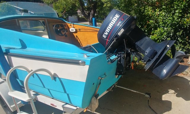 FiberGlassics® - Glassic Boat Gallery - Cabin Cruiser