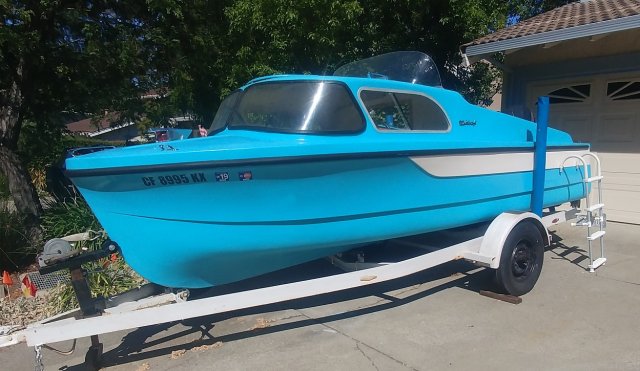 FiberGlassics® - Glassic Boat Gallery - Cabin Cruiser