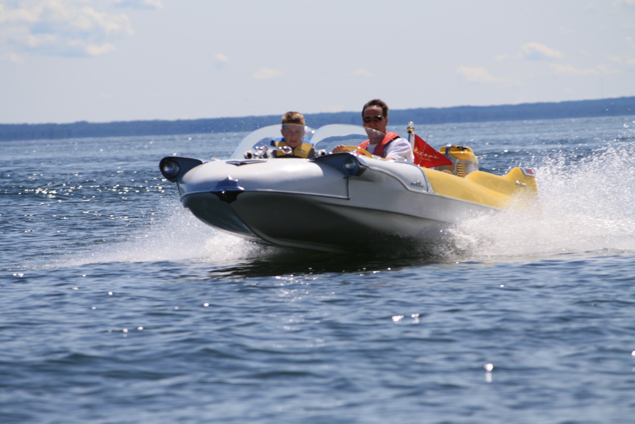 FiberGlassics® - 56 Meteor hits the water - FiberGlassics® Forums